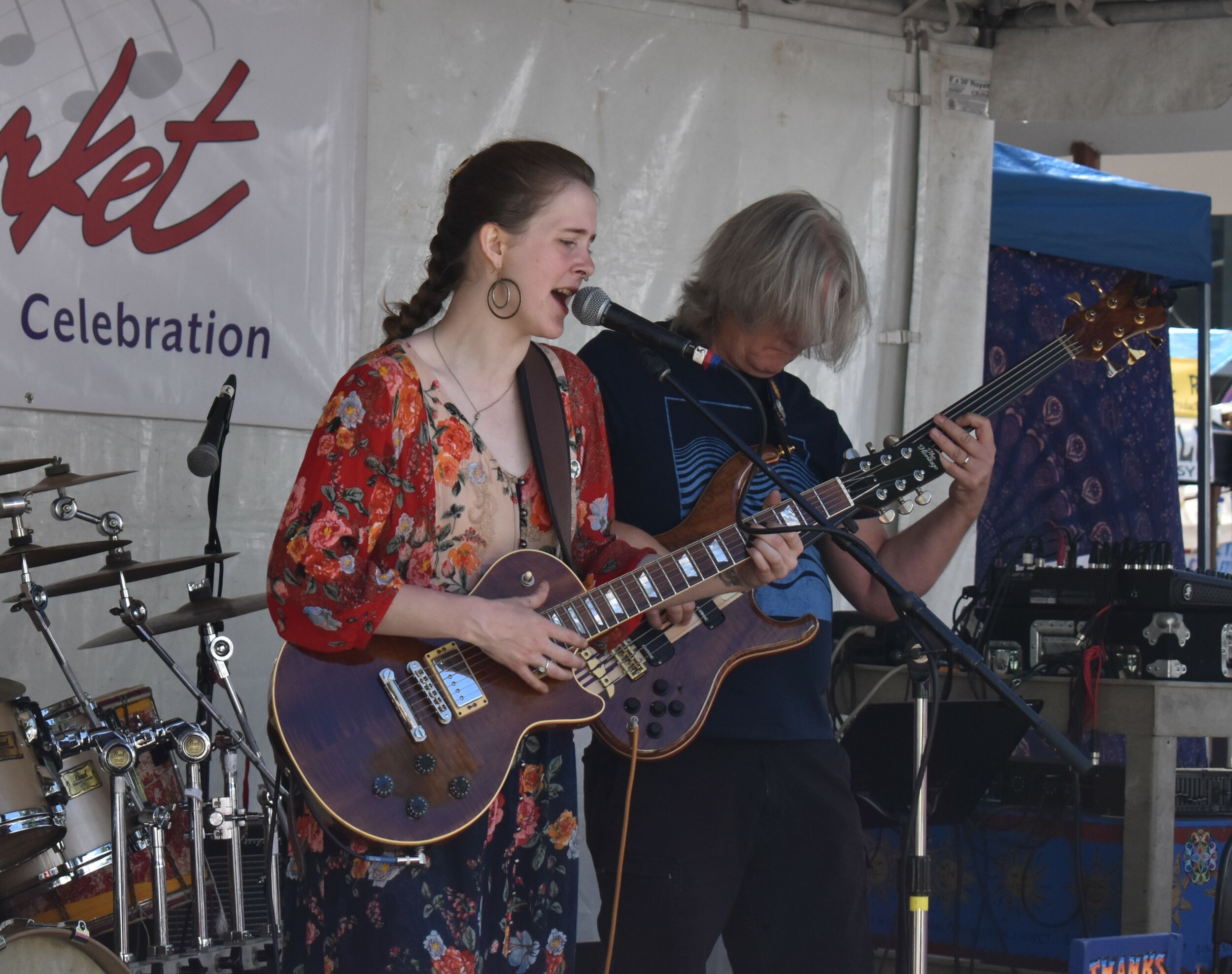 Live Music & Entertainment - Eugene Saturday Market